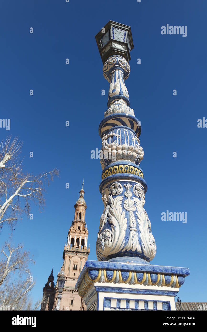 Sevilla symbol hi-res stock photography and images - Alamy