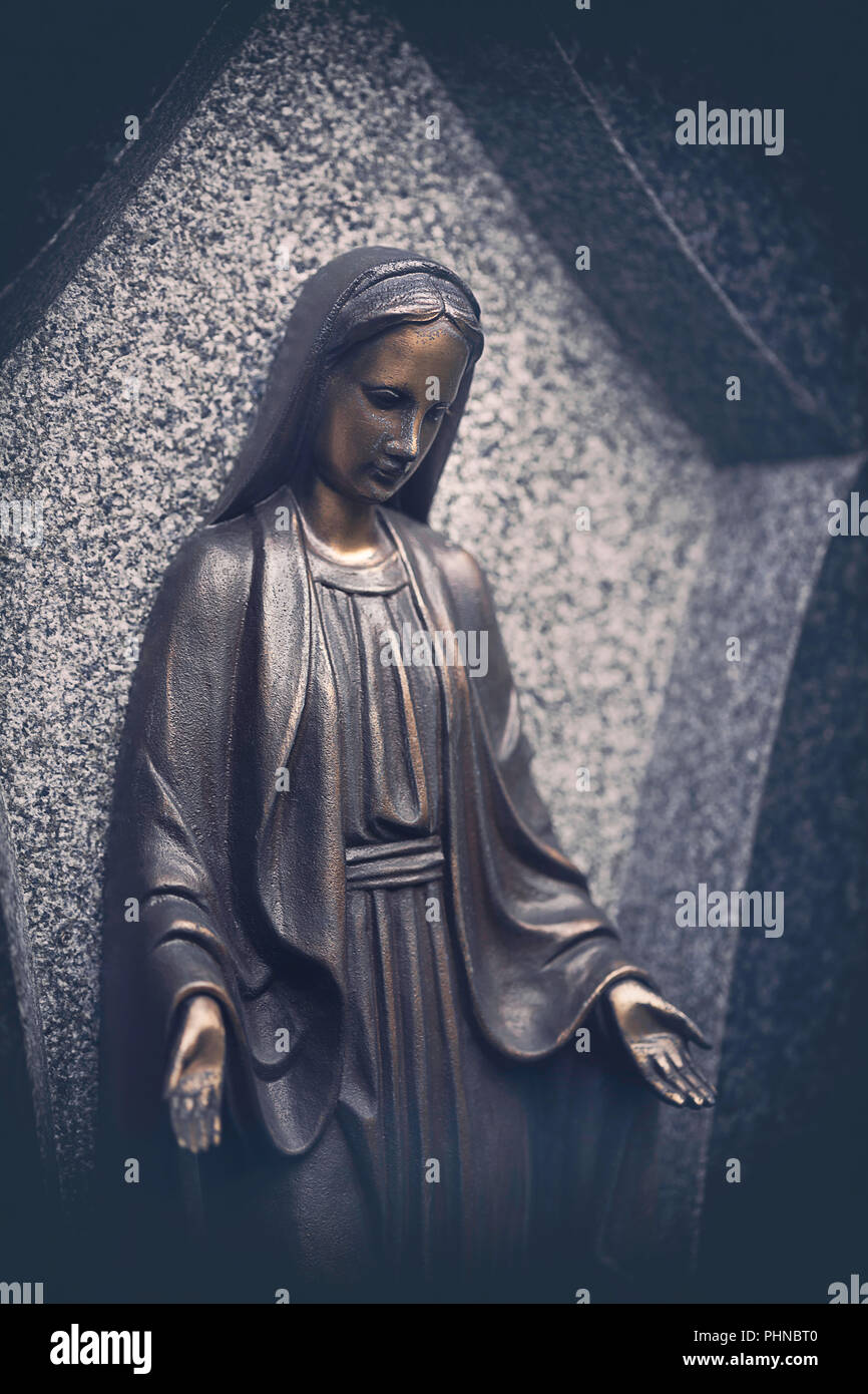 portrait of a bronze maria tomb sculpture Stock Photo - Alamy