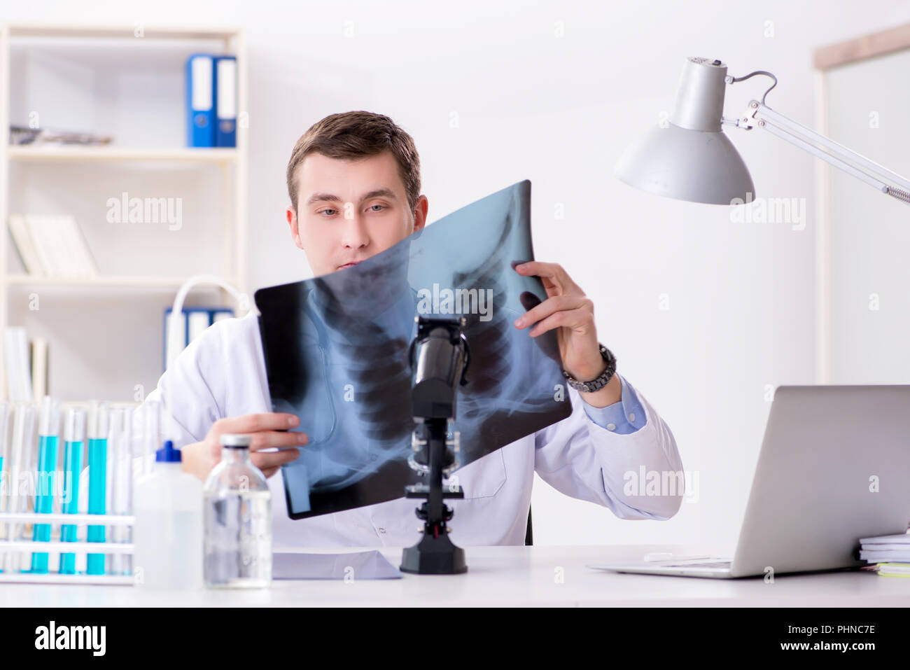 Lab looking at ct scan researcher hi-res stock photography and images ...