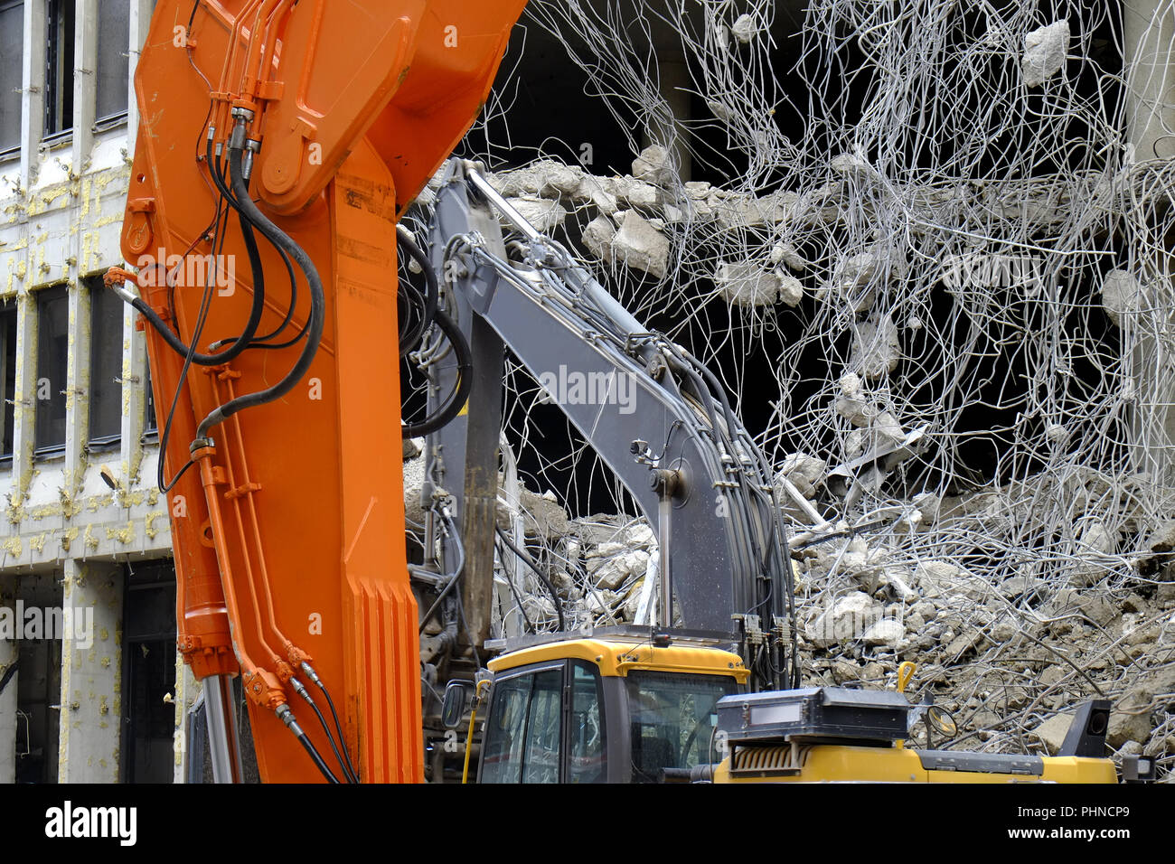 Demolition house hi-res stock photography and images - Alamy