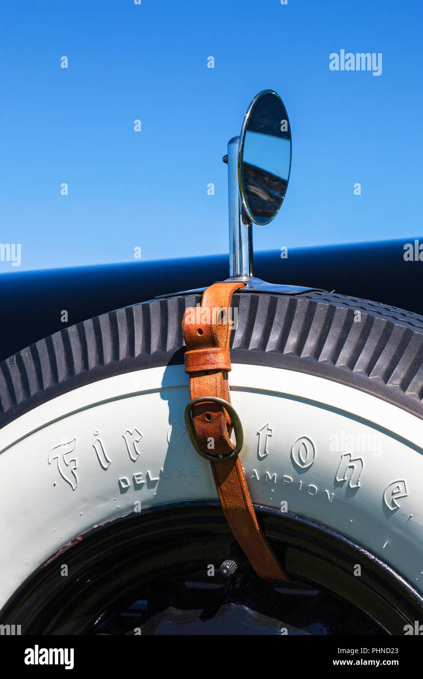 Classic car spare tire on hi-res stock photography and images - Alamy