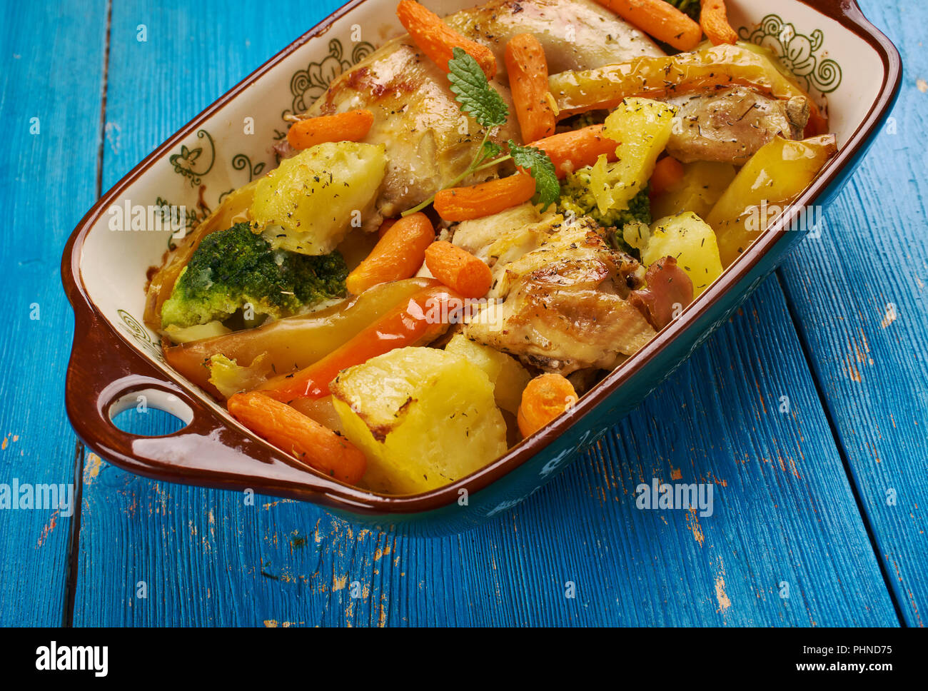 Tovuqli hi-res stock photography and images - Alamy