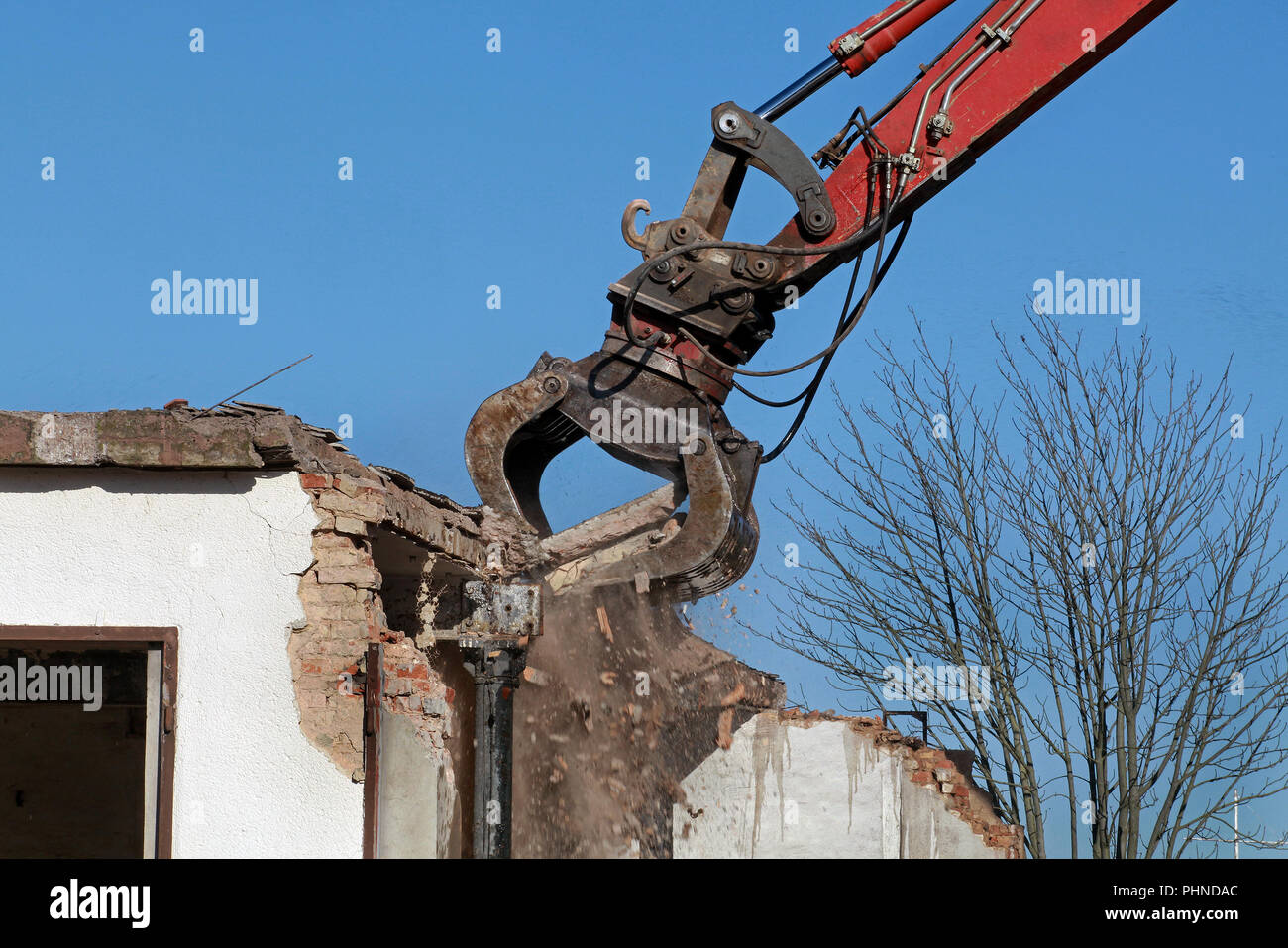 Building demolition hi-res stock photography and images - Alamy