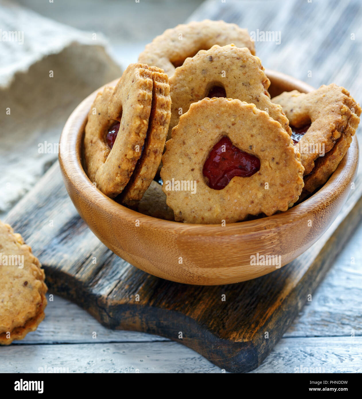 Homemade Linzer cookies with strawberry jam Stock Photo - Alamy