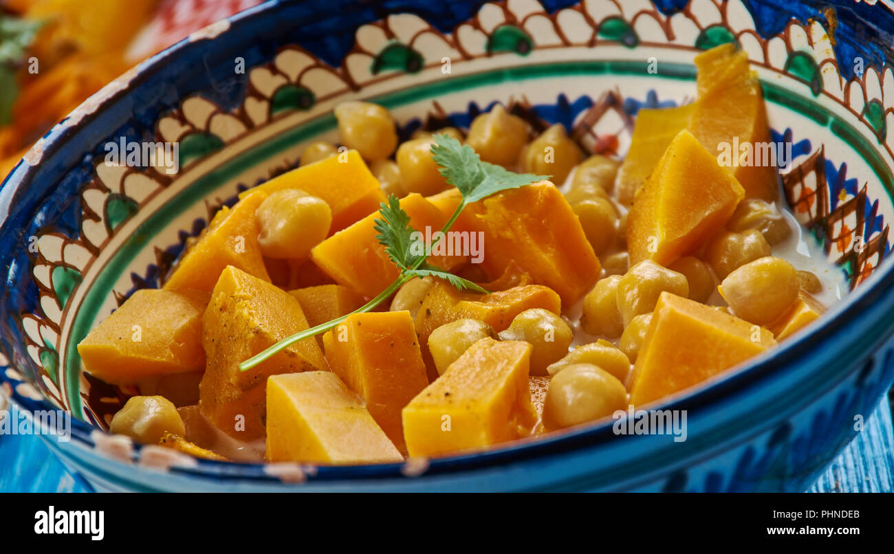 Moroccan Chickpea Squash Tagine Stock Photo - Alamy