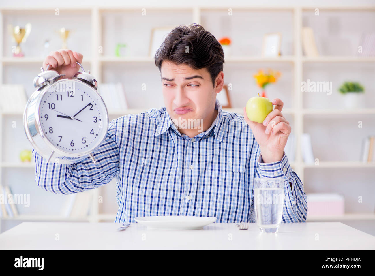 Concept of slow service in the restaurant Stock Photo - Alamy