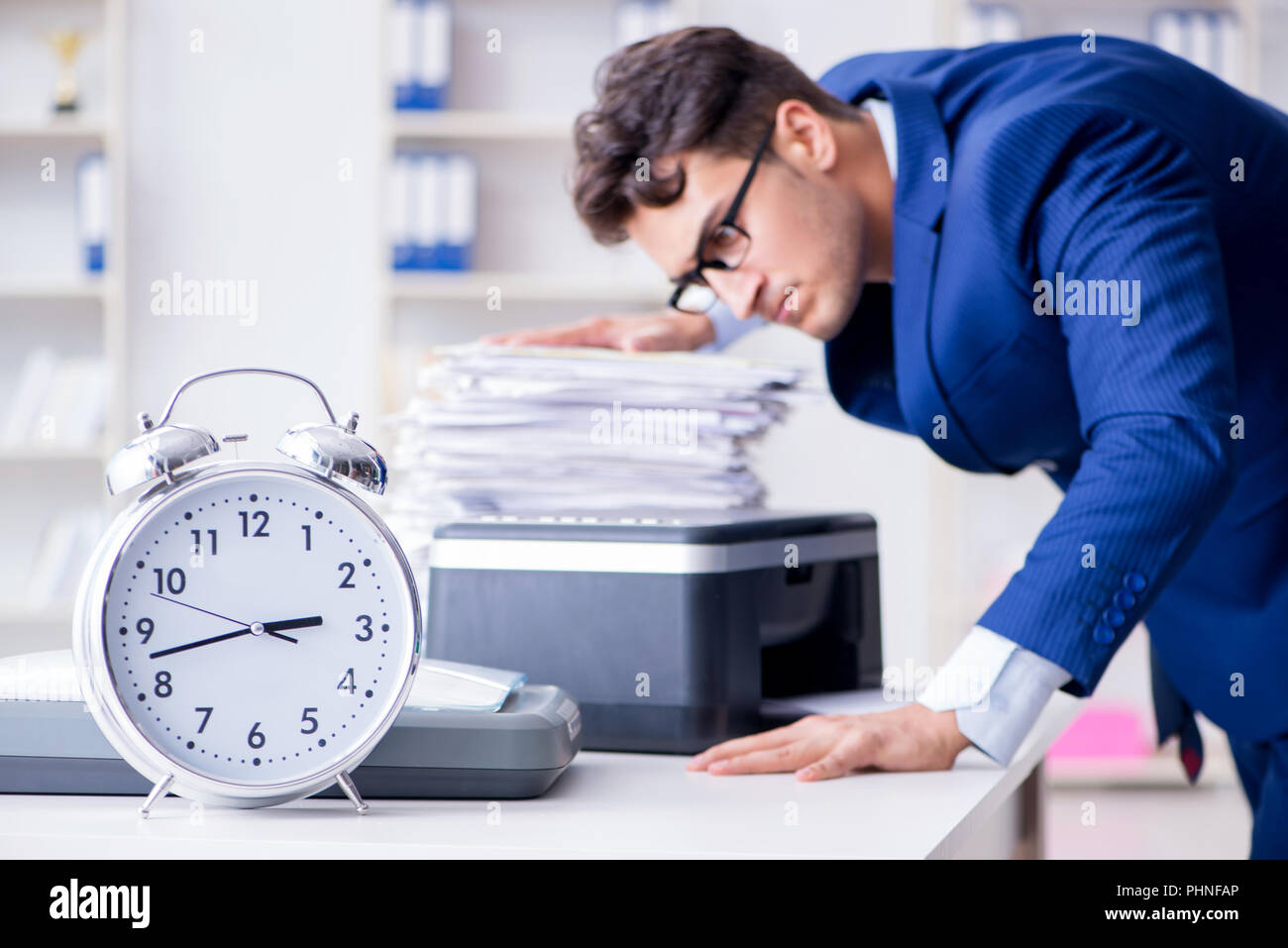 Making copies in office hi-res stock photography and images - Alamy