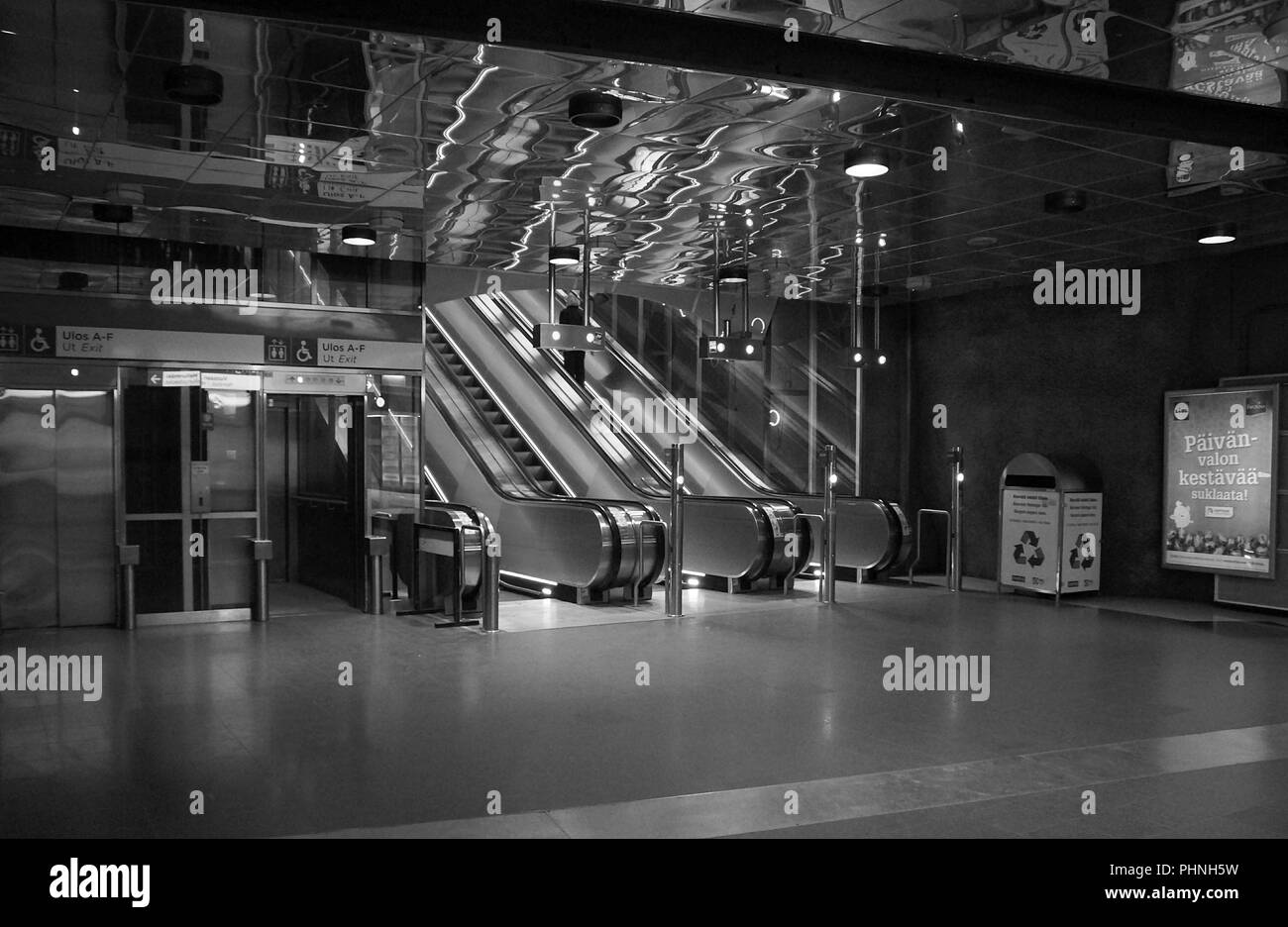 Platform lamp Black and White Stock Photos & Images - Alamy