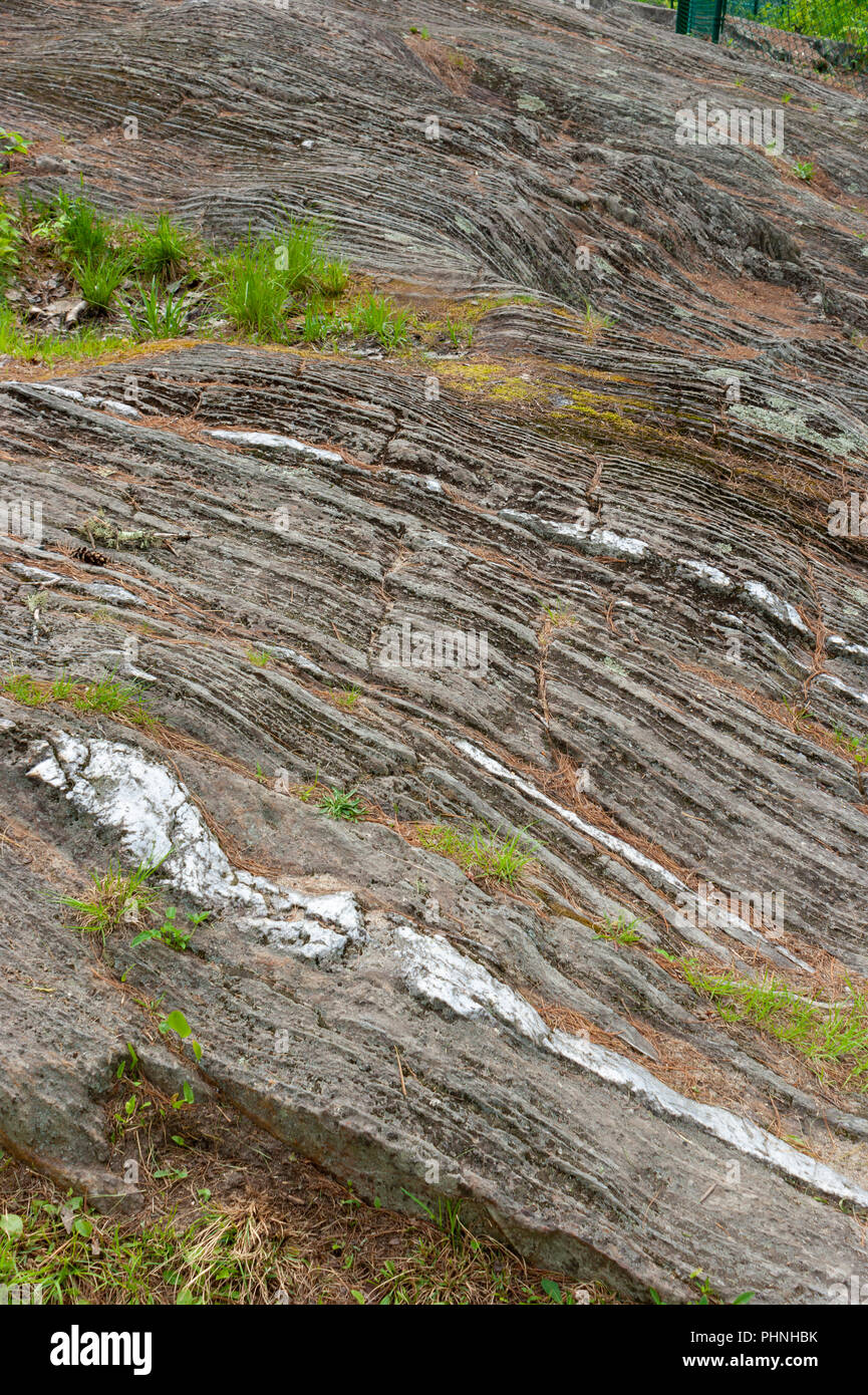 Metamorphic rock quartz detail hi-res stock photography and images - Alamy