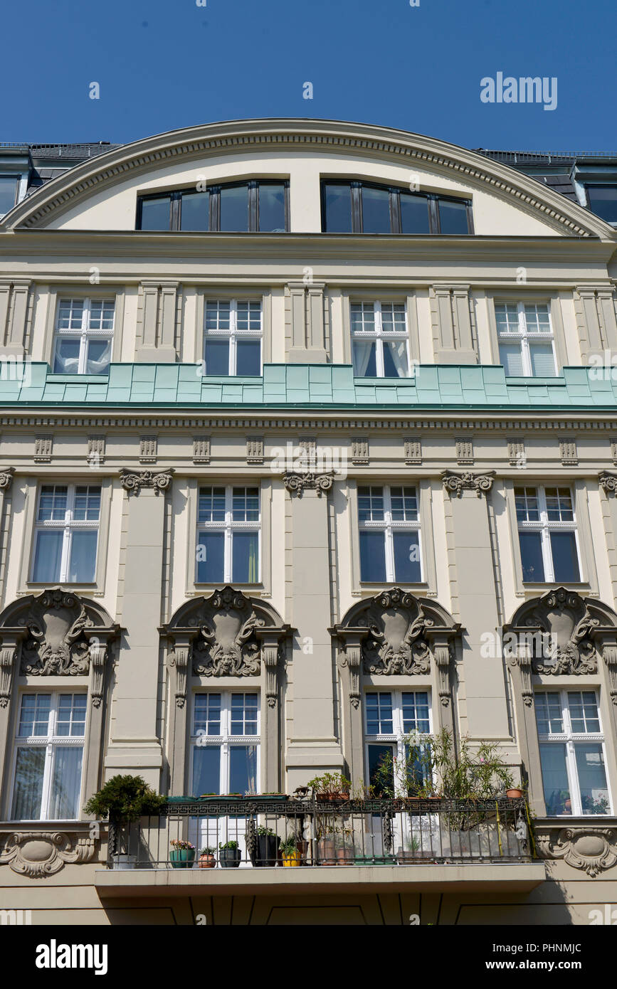 Altbau berlin hi-res stock photography and images - Alamy