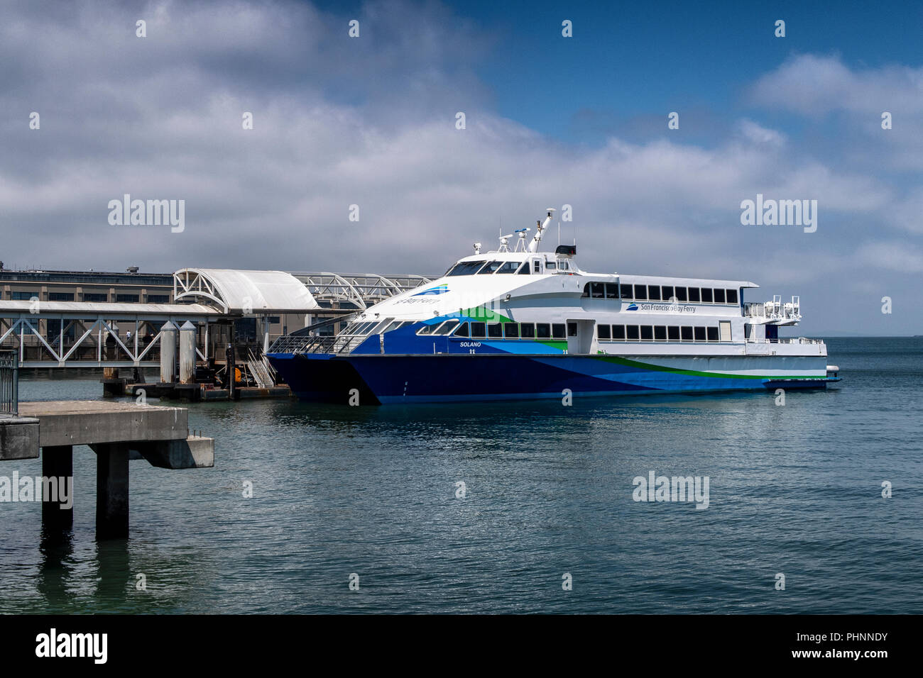 Bay area water ferry hi-res stock photography and images - Alamy