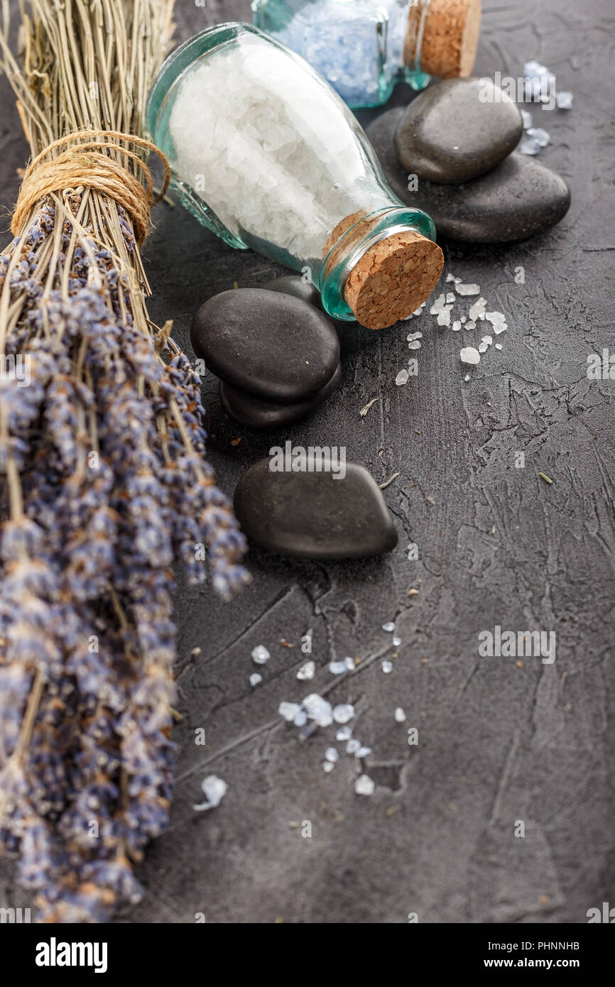 Spa treatment - body care. Lavender aromatherapy Stock Photo - Alamy