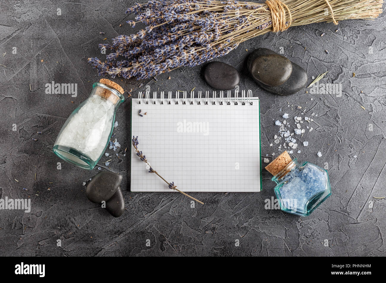 Spa treatment - body care. Lavender aromatherapy Stock Photo - Alamy
