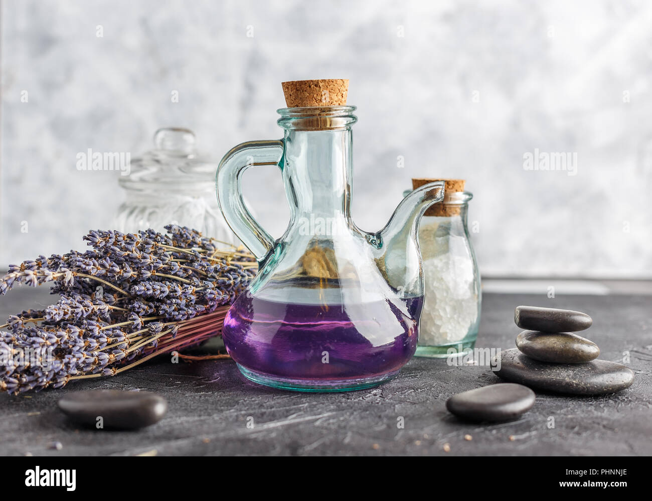 Spa treatment - body care. Lavender aromatherapy Stock Photo - Alamy