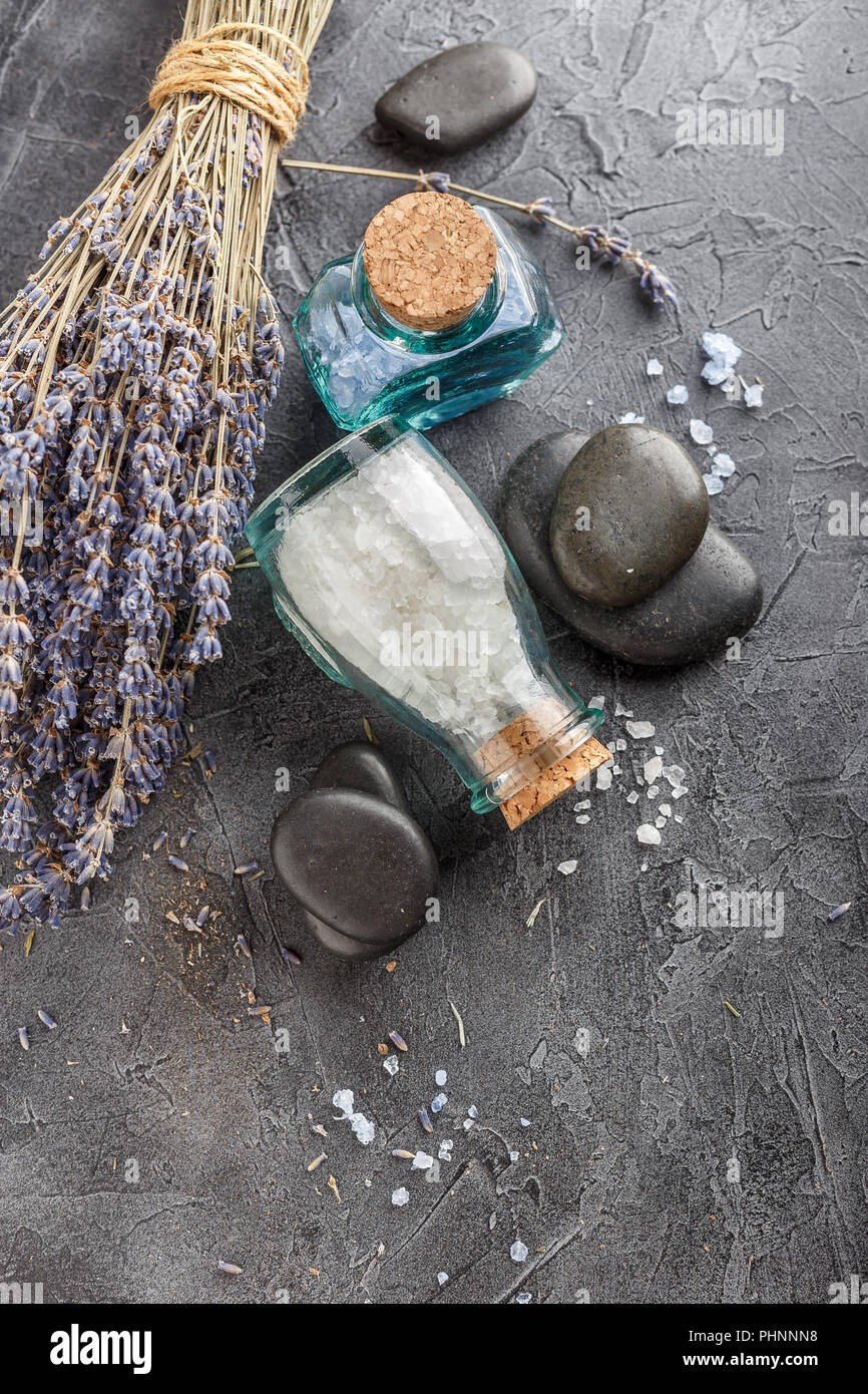 Spa treatment - body care. Lavender aromatherapy Stock Photo - Alamy