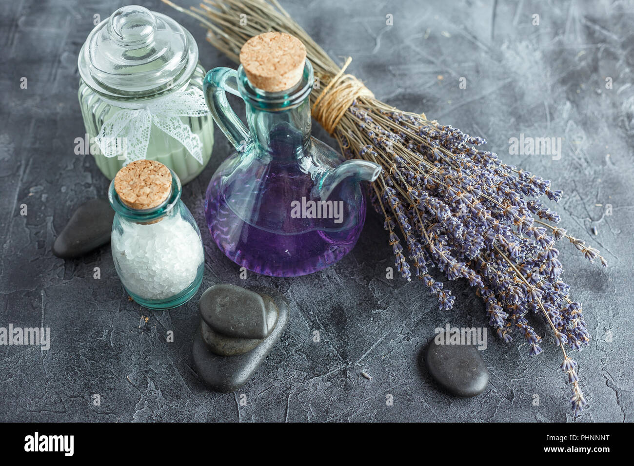 Spa treatment - body care. Lavender aromatherapy Stock Photo - Alamy
