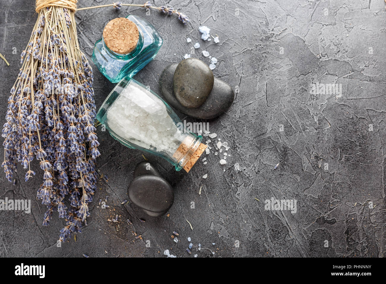 Spa treatment - body care. Lavender aromatherapy Stock Photo - Alamy