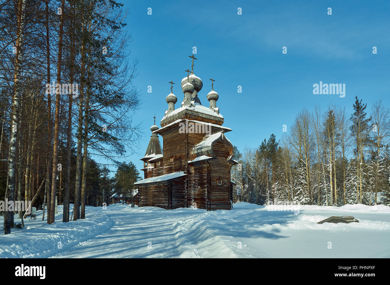 Russian Traditional wooden church Stock Photo - Alamy