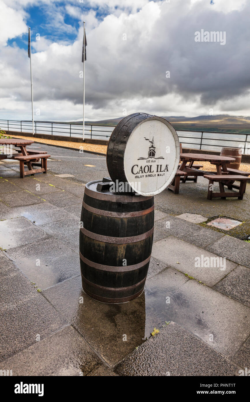 Caol Ila distillery, Islay, Inner Hebrides, Argyll, Scotland, UK Stock ...