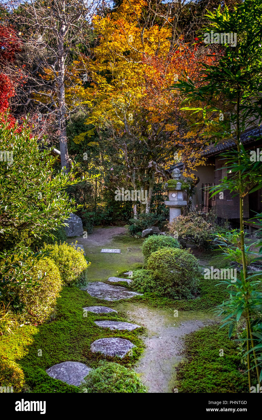 Autumn visit in Manshu-in Temple, Kyoto, Japan Stock Photo - Alamy