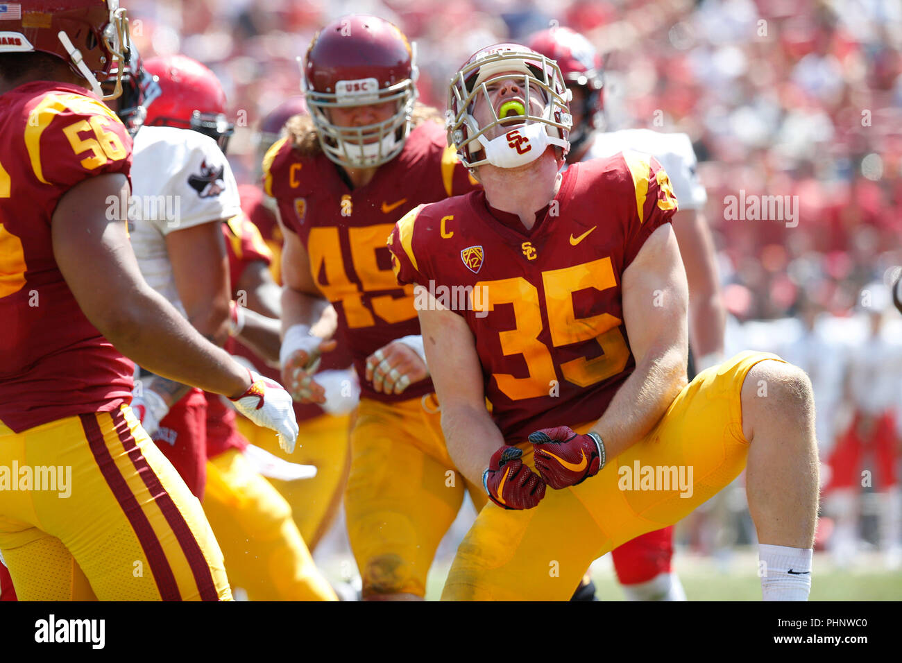 September 01, 2018 USC Trojans linebacker Cameron Smith #35 reacts to a ...