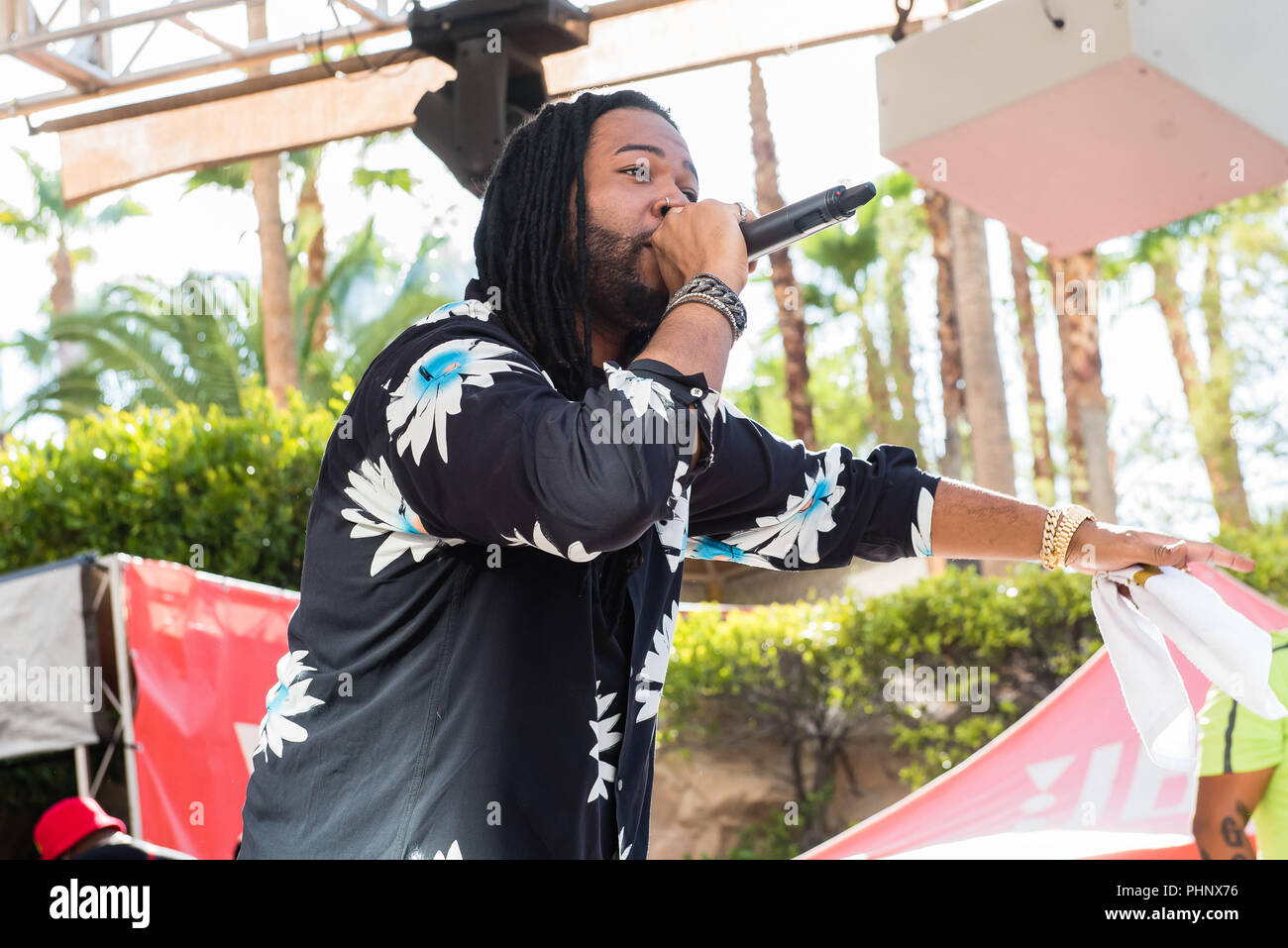 Partynextdoor rapper hi-res stock photography and images - Alamy
