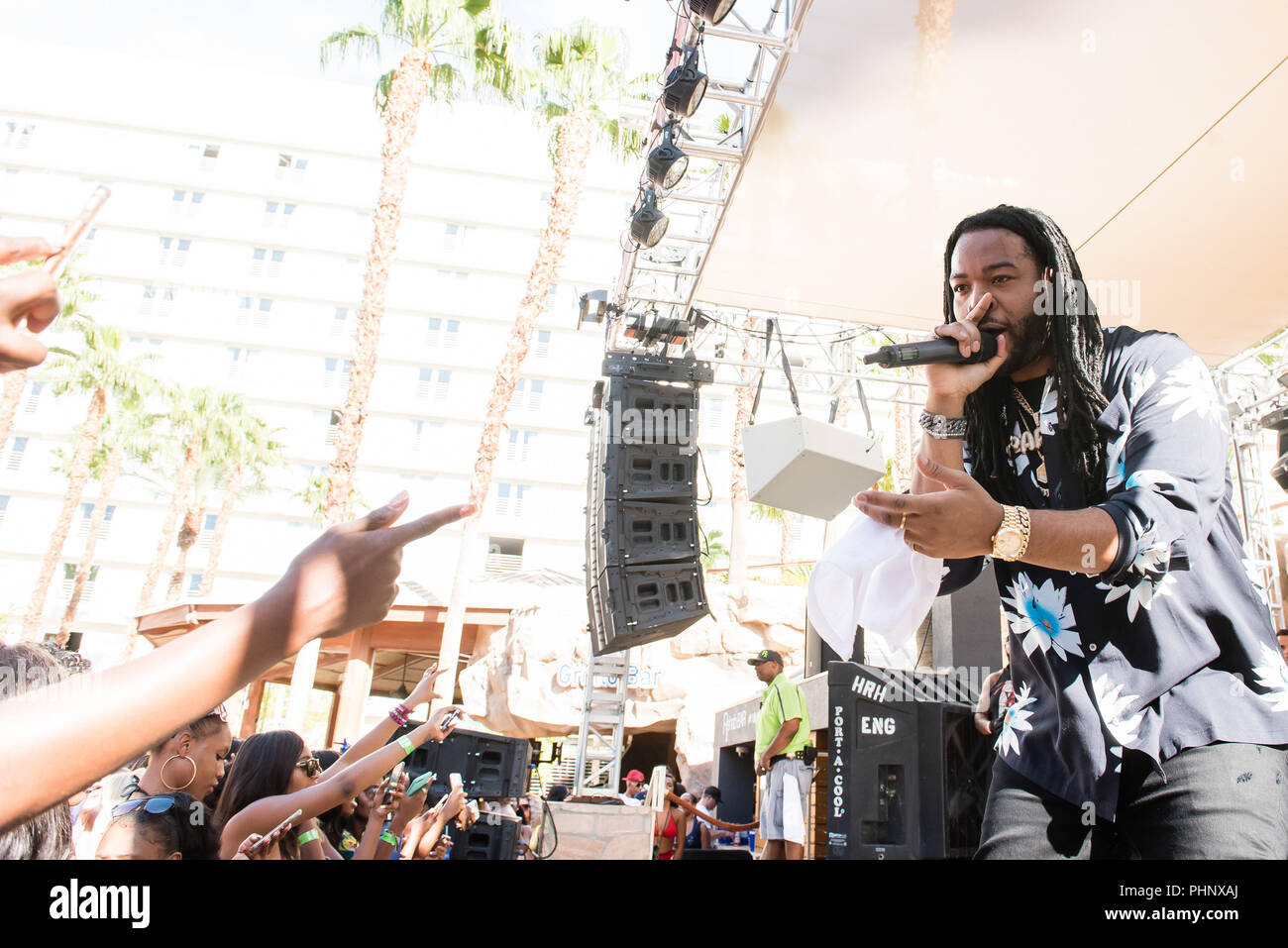 Partynextdoor rapper hi-res stock photography and images - Alamy