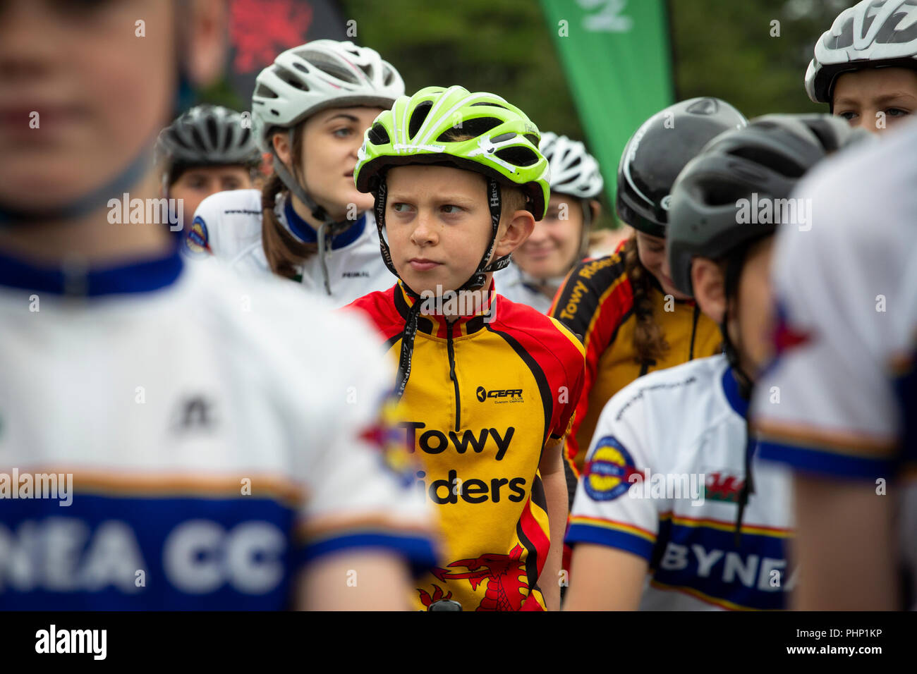 Starting line race children hi-res stock photography and images - Alamy