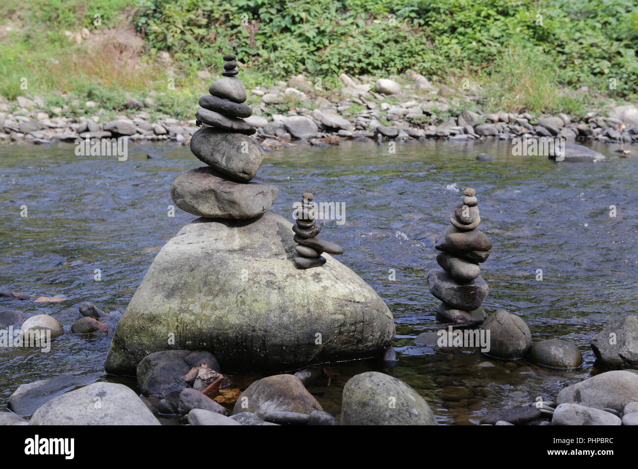 Rock stacking life art hi-res stock photography and images - Alamy