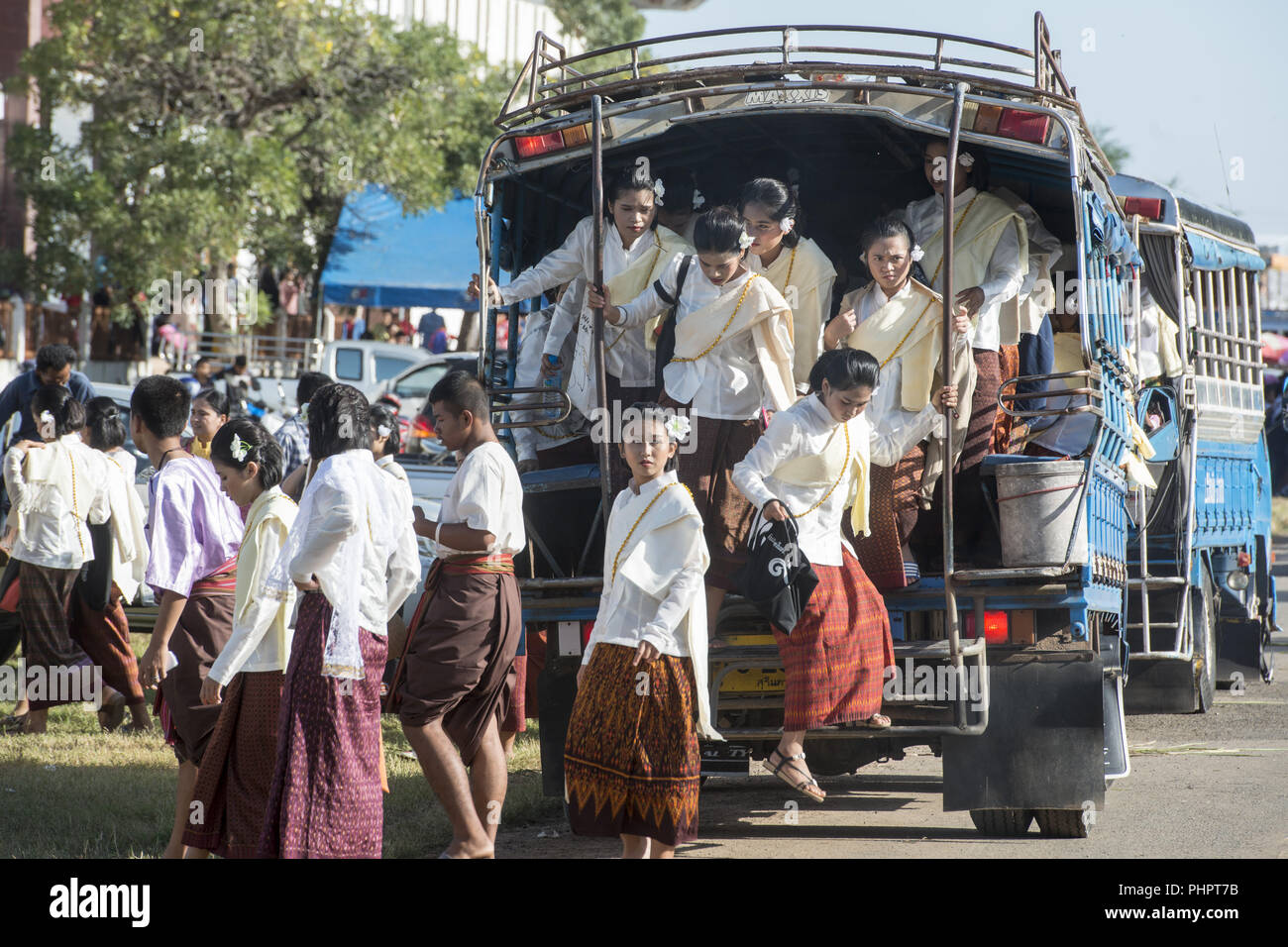Pick up bus hi-res stock photography and images - Alamy