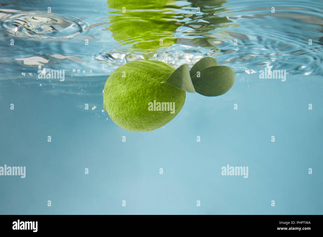 Lime in water hi-res stock photography and images - Alamy