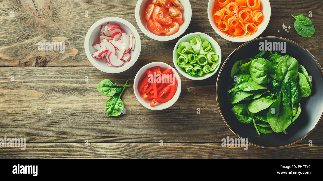 Rustic bowls of vegetables hi-res stock photography and images - Alamy