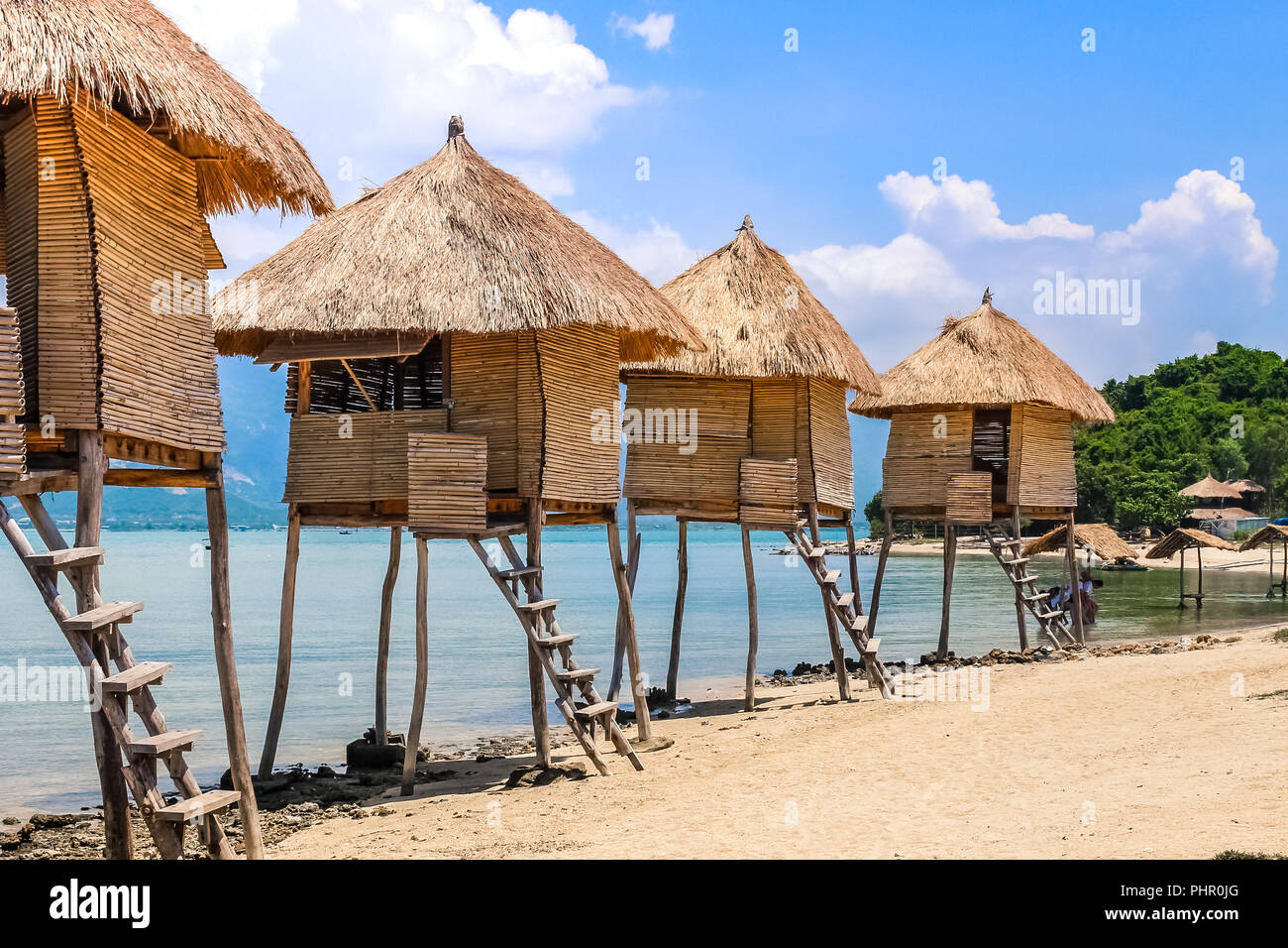 Tiki hut boat hi-res stock photography and images - Alamy