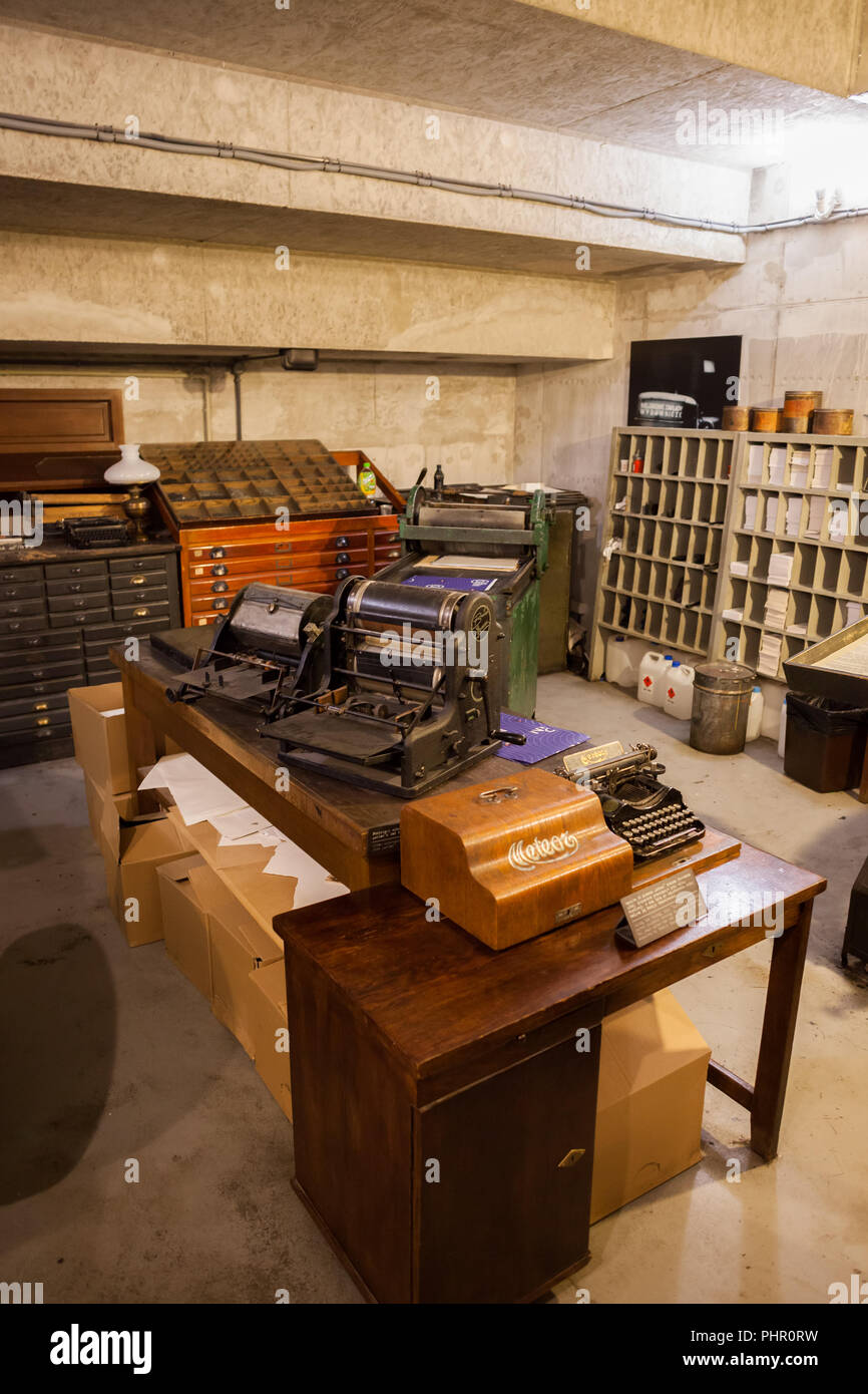 Printing Shop Stock Photos & Printing Shop Stock Images - Alamy