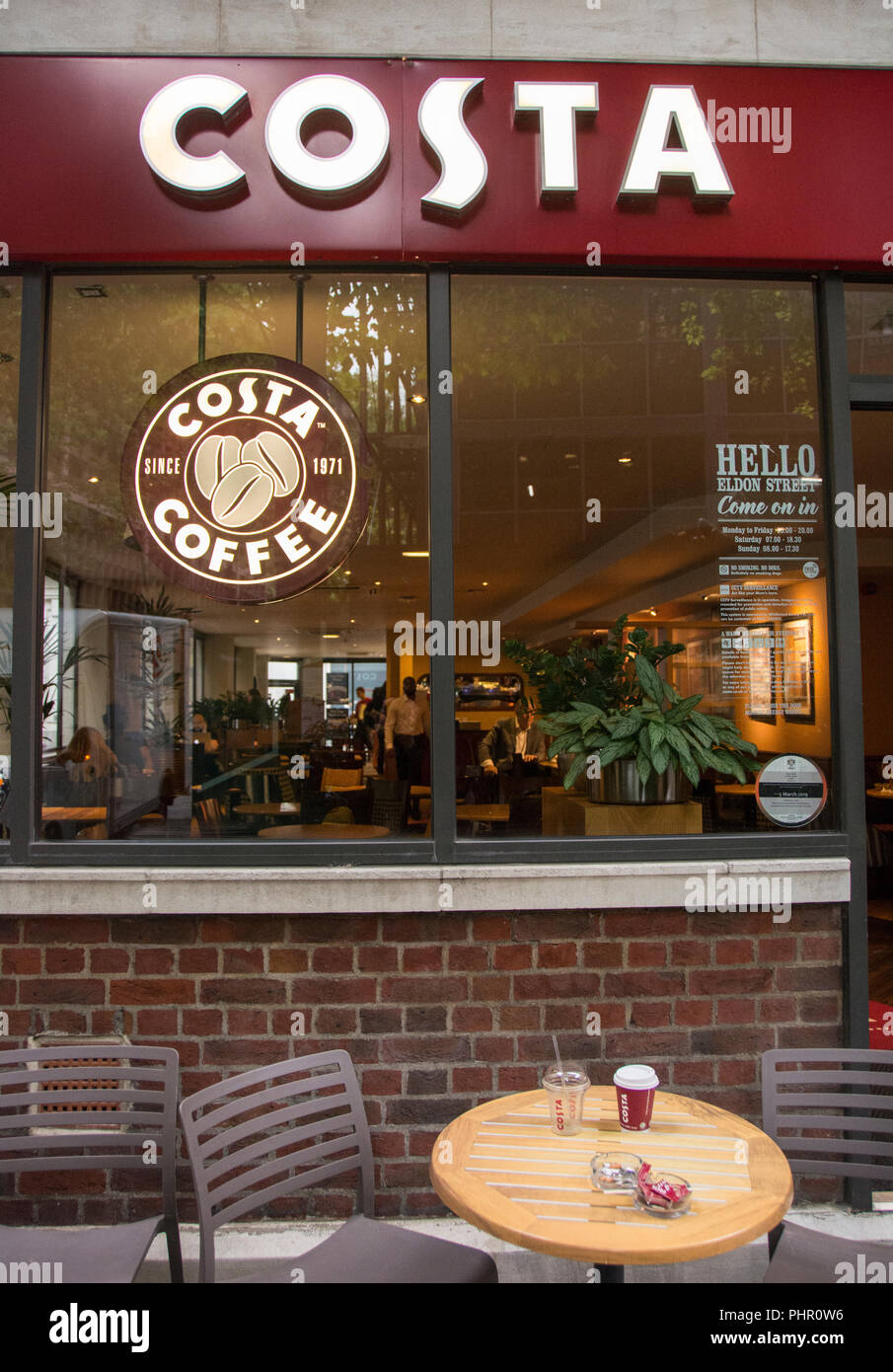 Costa Coffee, Finsbury Avenue, London, EC2, UK Stock Photo - Alamy