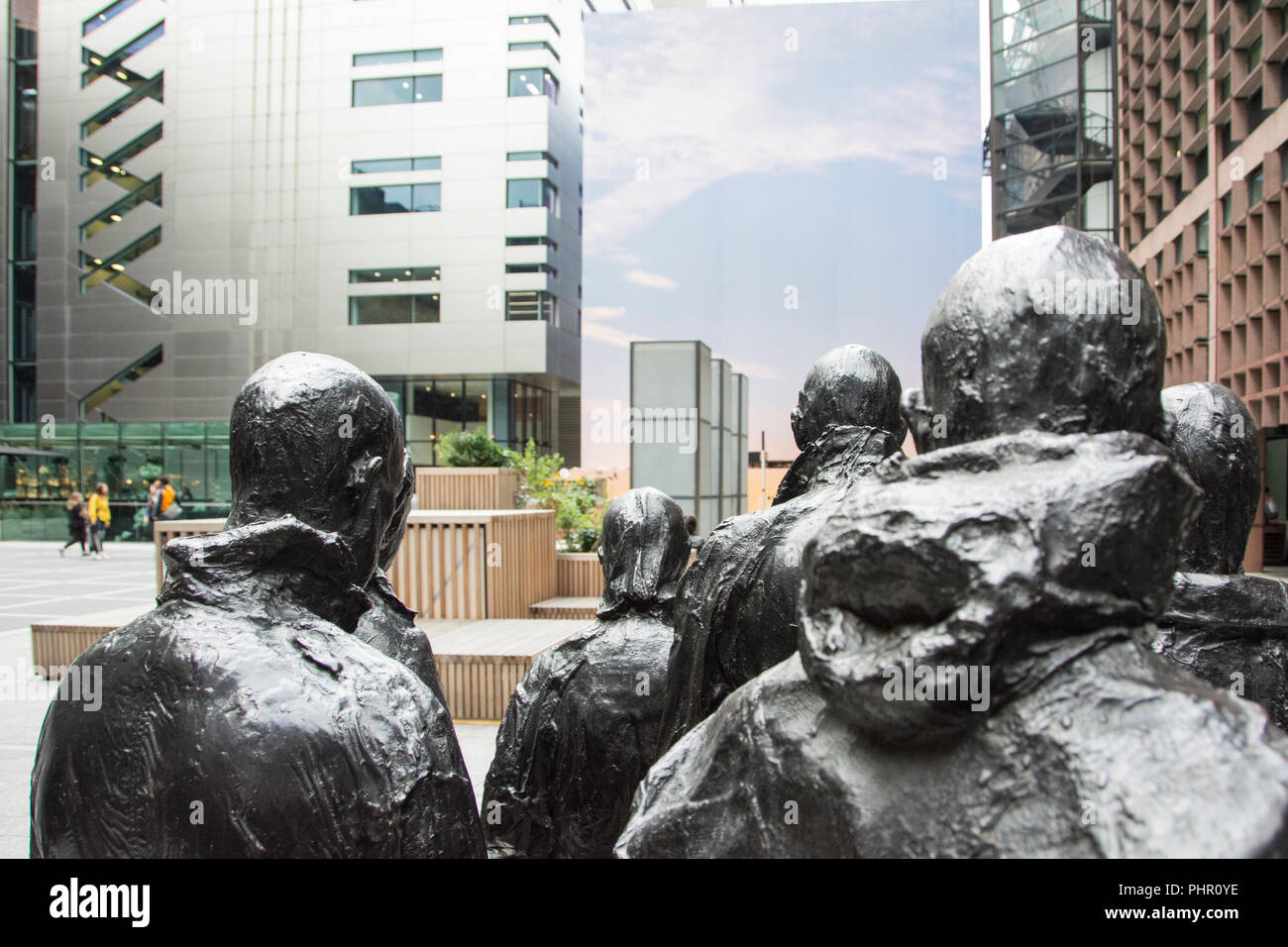 Rush Hour bronze sculpture by George Segal (1987) in Broadgate, London ...