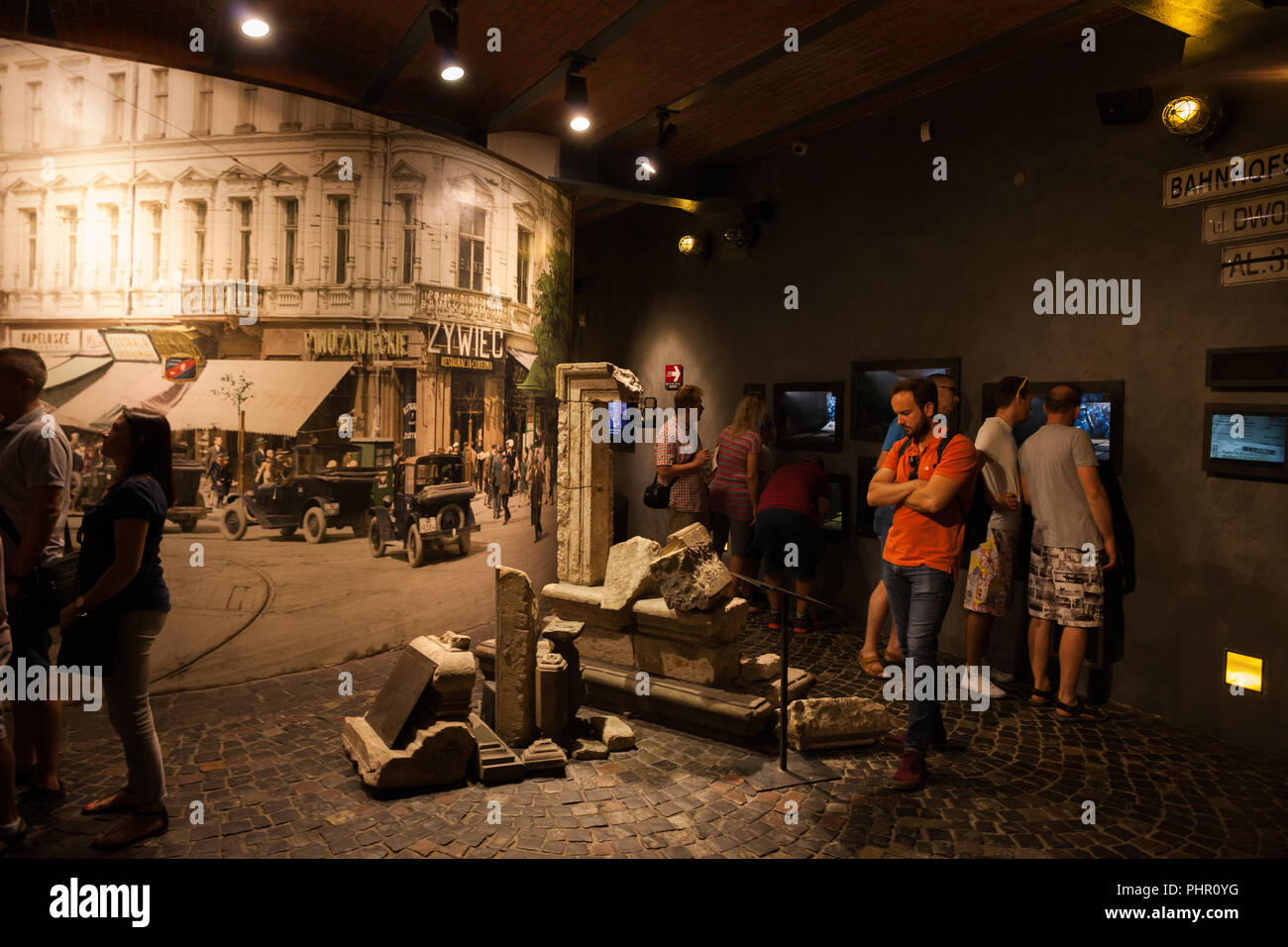 Warsaw Rising Museum (Warsaw Uprising Museum, Muzeum Powstania ...