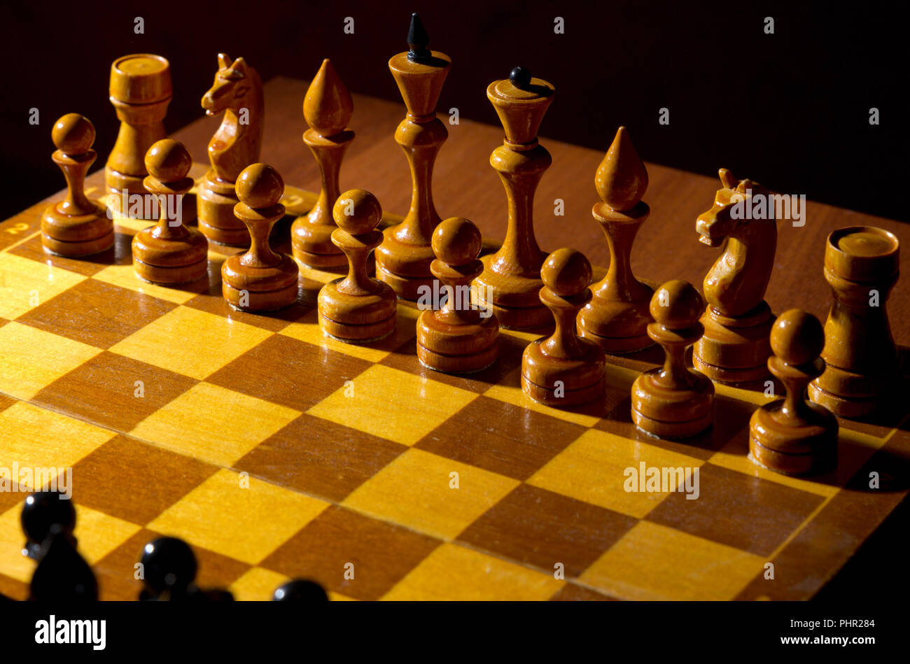 Figures dark background hi-res stock photography and images - Alamy