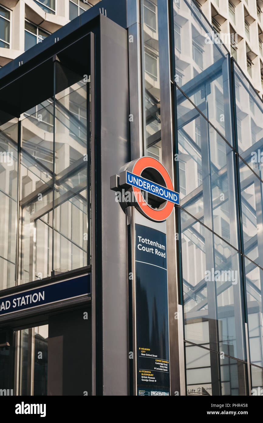 Tottenham Court Road Sign Stock Photos & Tottenham Court Road Sign ...