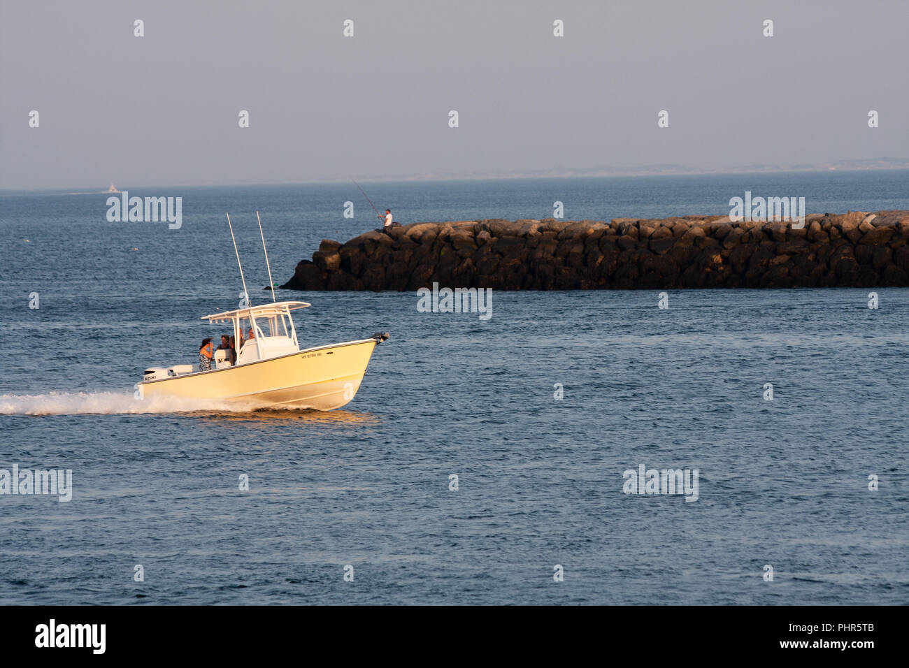 Cape cod boat sunset hi-res stock photography and images - Alamy