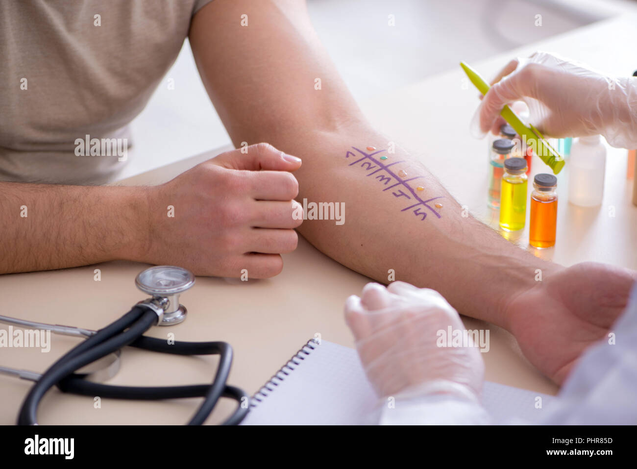 Doctor testing allergy reaction of patient in hospital Stock Photo - Alamy