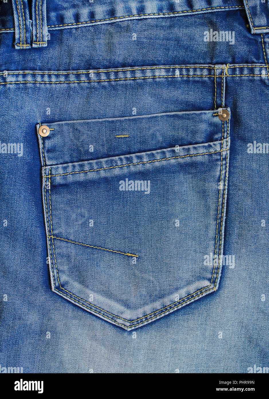 Blue jeans pocket Stock Photo - Alamy