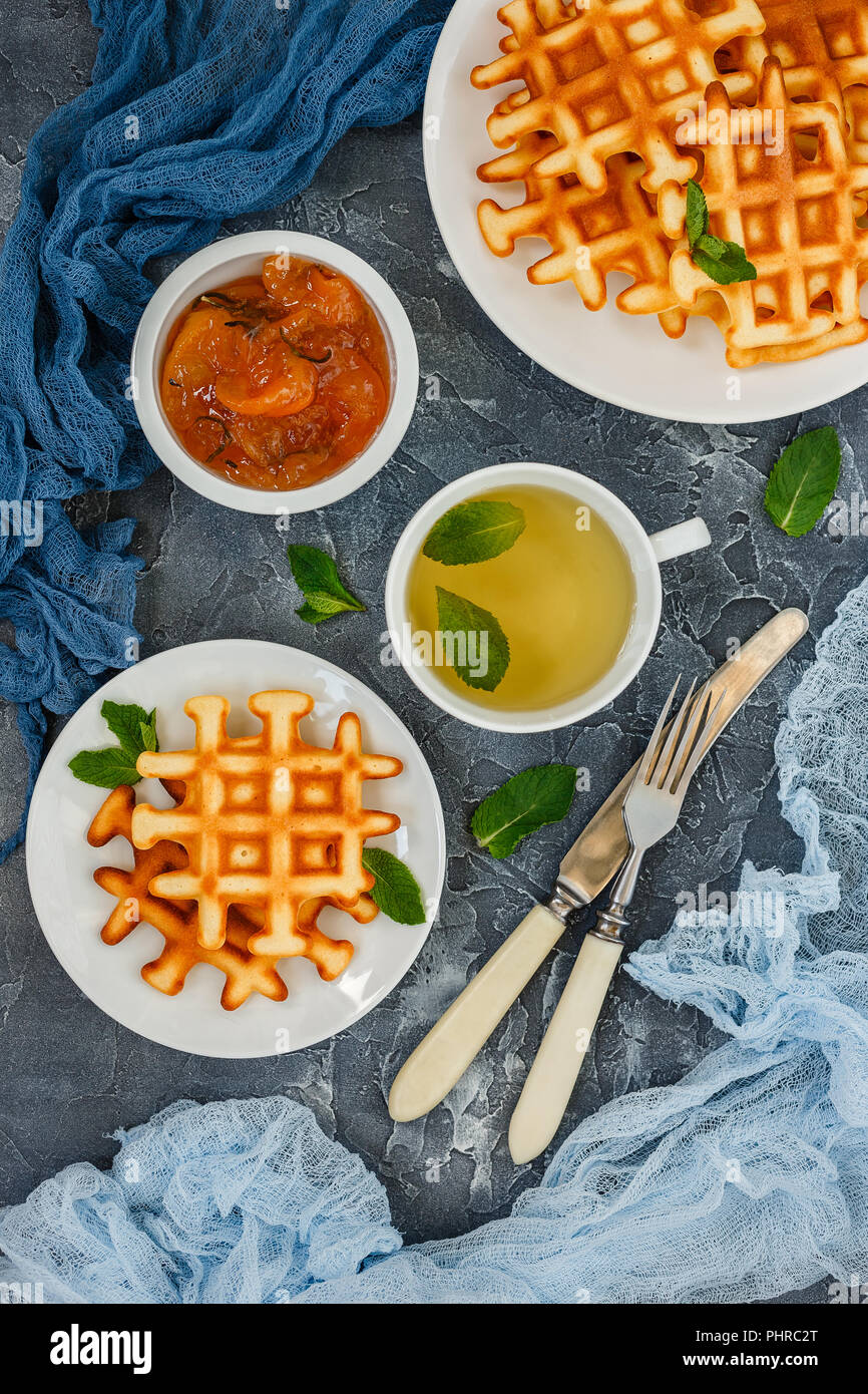 Waffles and tea hi-res stock photography and images - Alamy