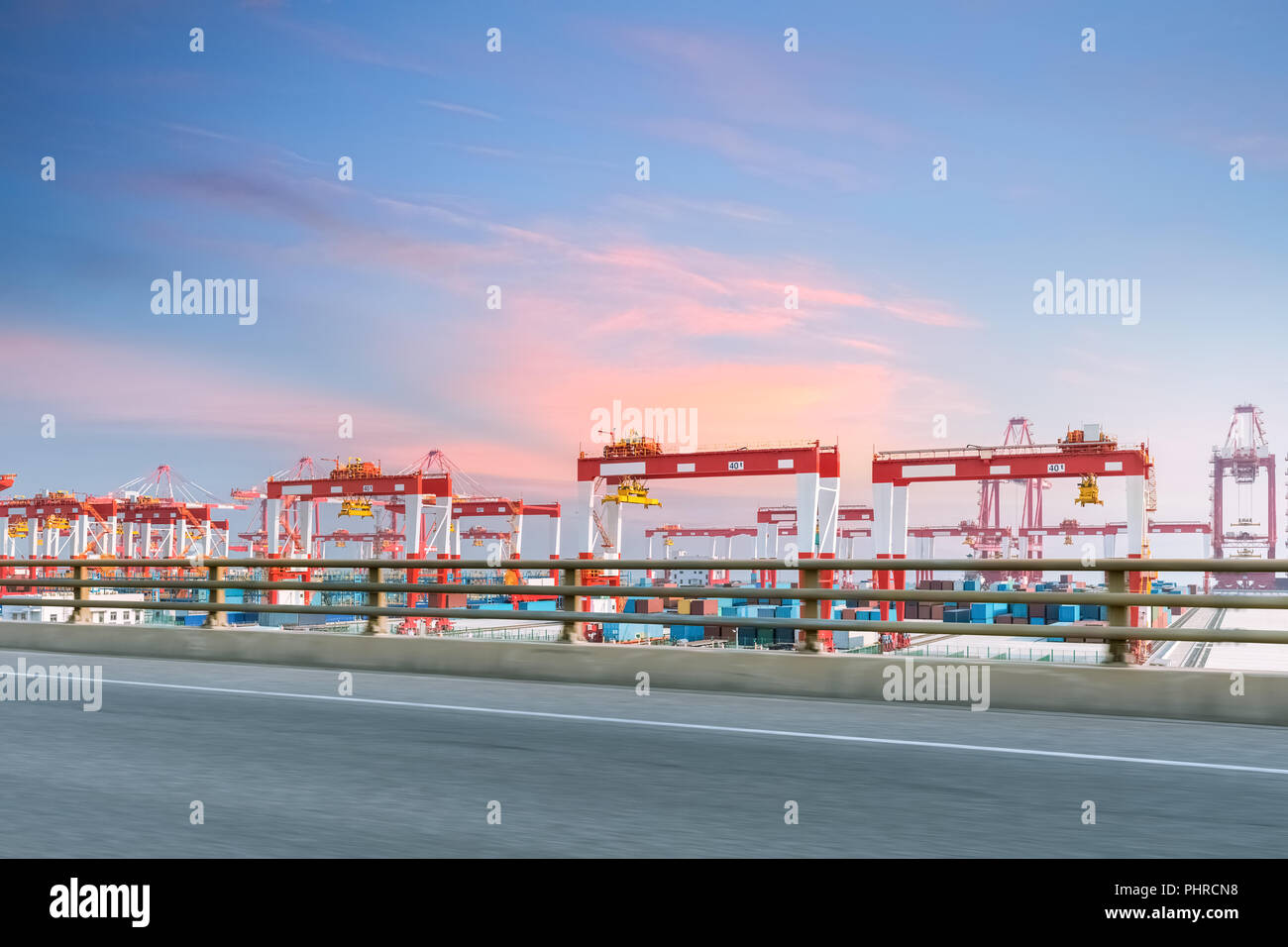 Cross terminal hi-res stock photography and images - Alamy