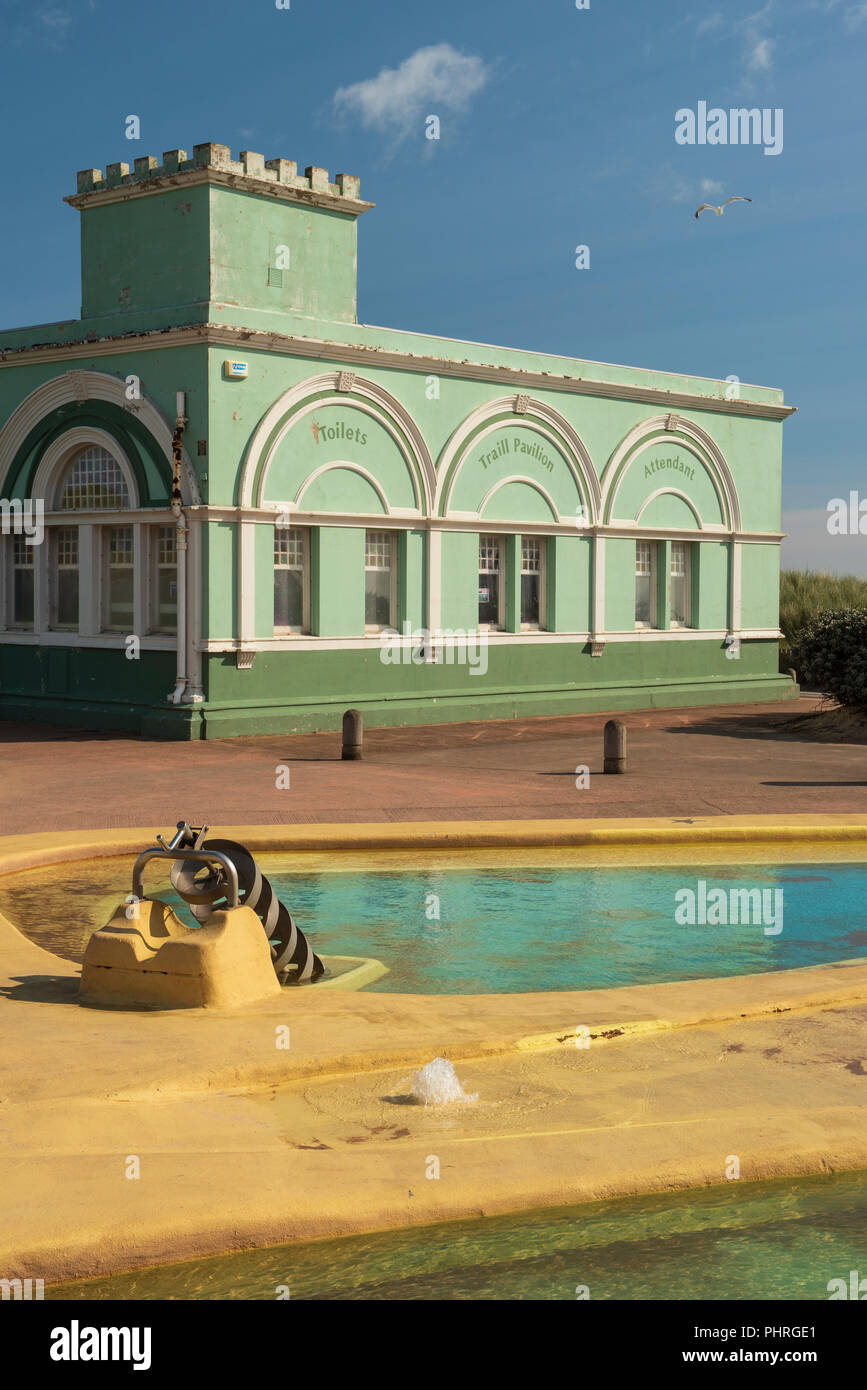 Montrose Traill Pavilion at Montrose beach front Splash play area ...