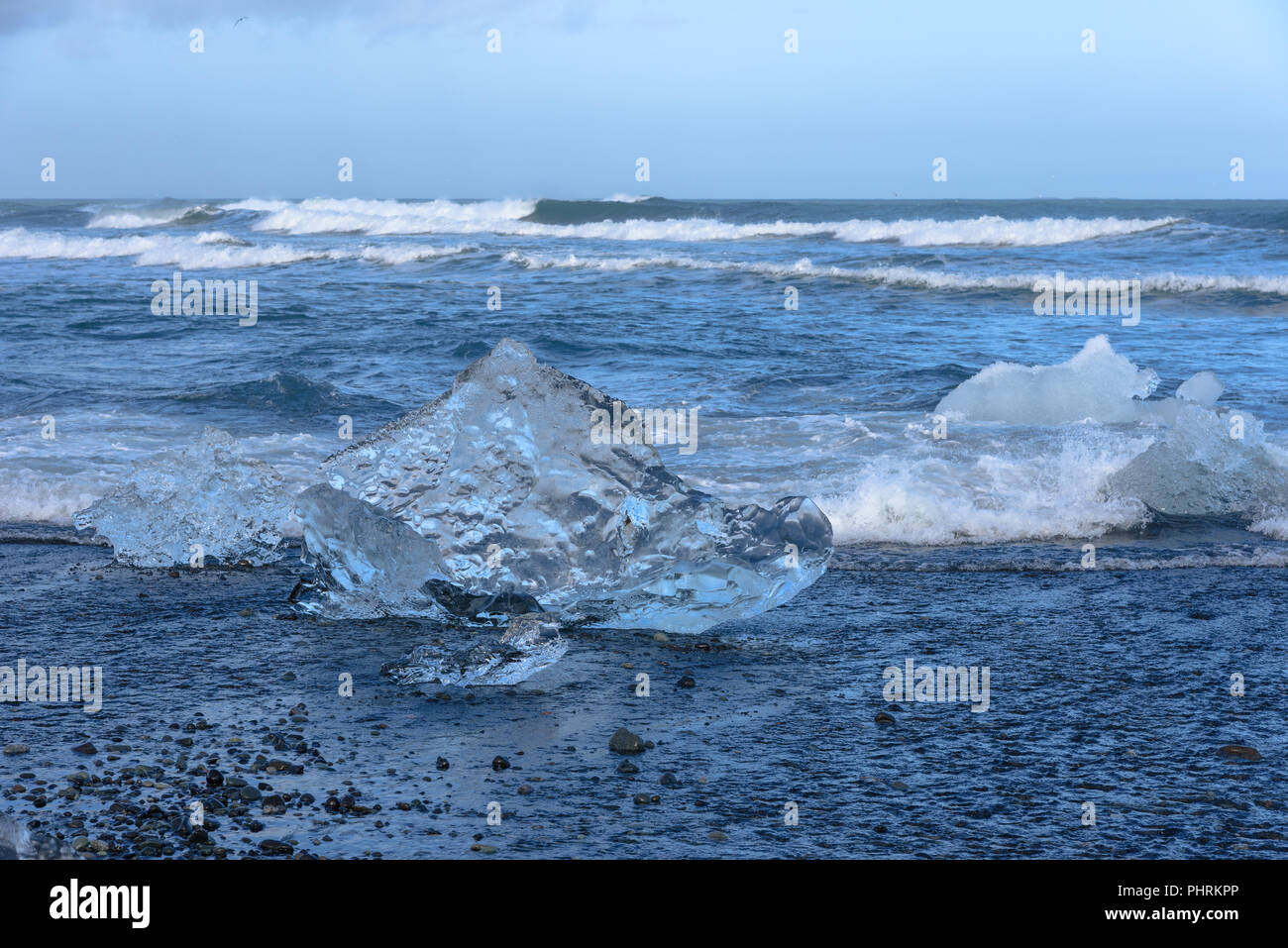 Ice and icebergs on Diamond Beach in southeast Iceland Stock Photo - Alamy