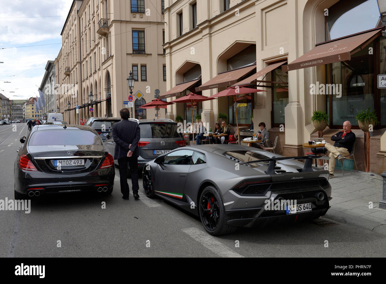 Lamborghini, Cafe Schwarzreiter, Maximilianstrasse, Muenchen, Bayern ...