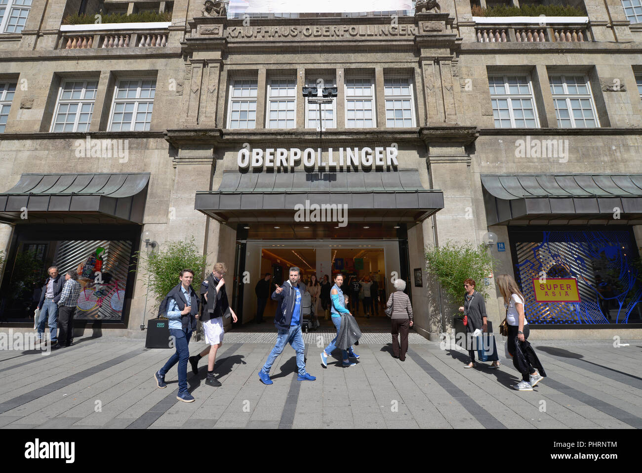 Kaufhaus oberpollinger hi-res stock photography and images - Alamy