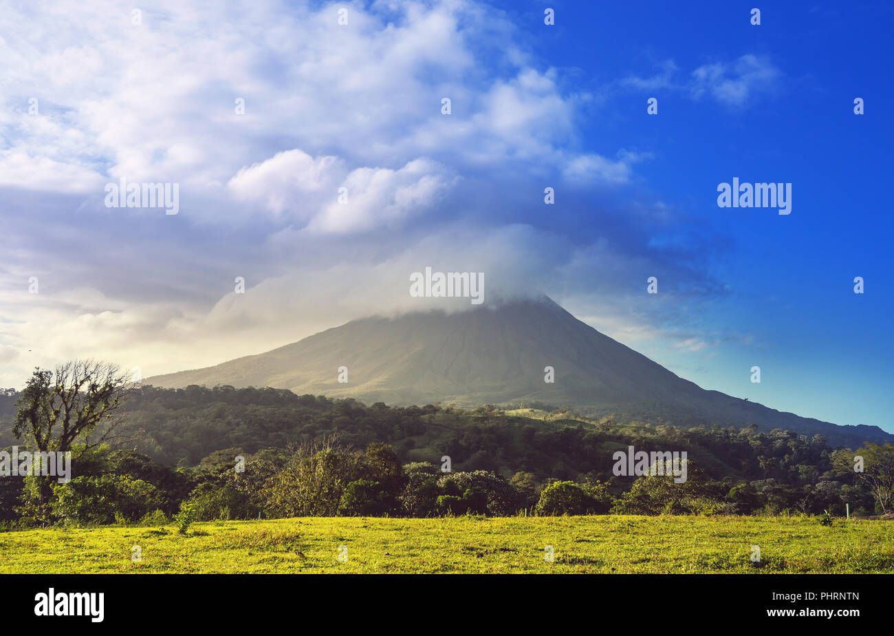 Hike arenal volcano national park hi-res stock photography and images ...