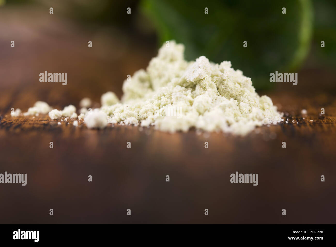 Dry powder Japanese horseradish (wasabi Stock Photo - Alamy